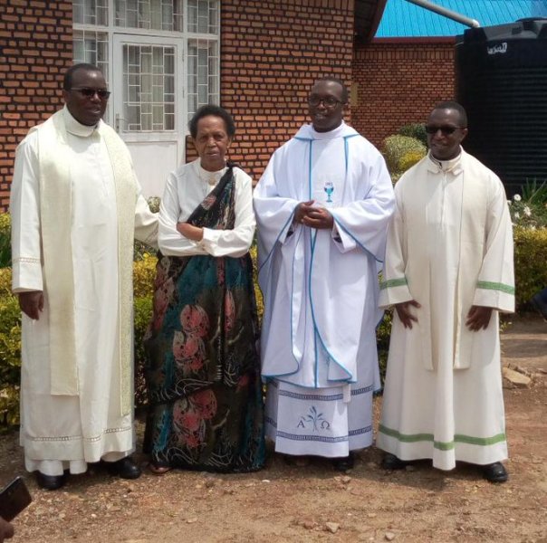 Rubavu: Abapadiri 3 bavuka mu muryango umwe - IRIBA NEWS