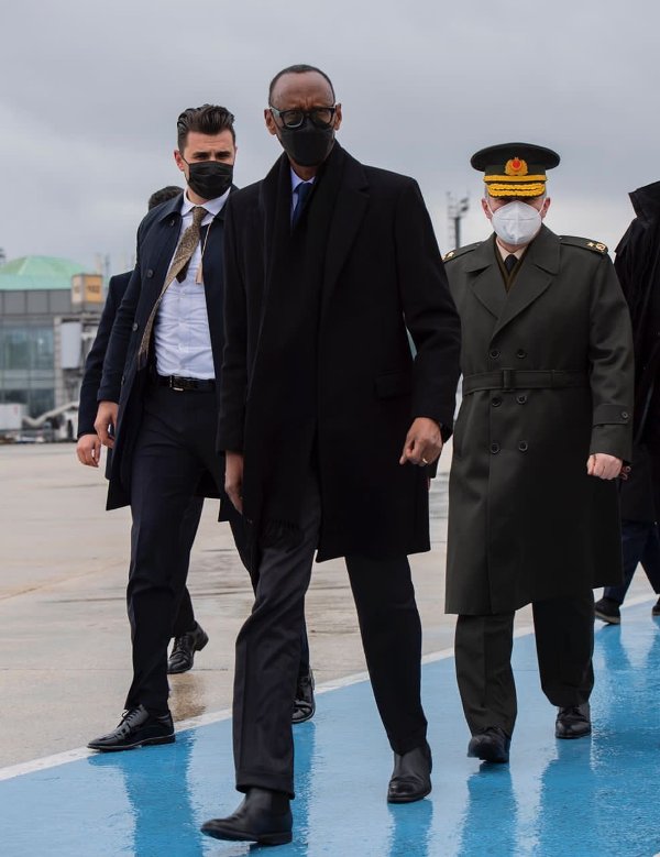 Perezida Kagame ari i Istanbul muri Turukiya (Amafoto) - IRIBA NEWS