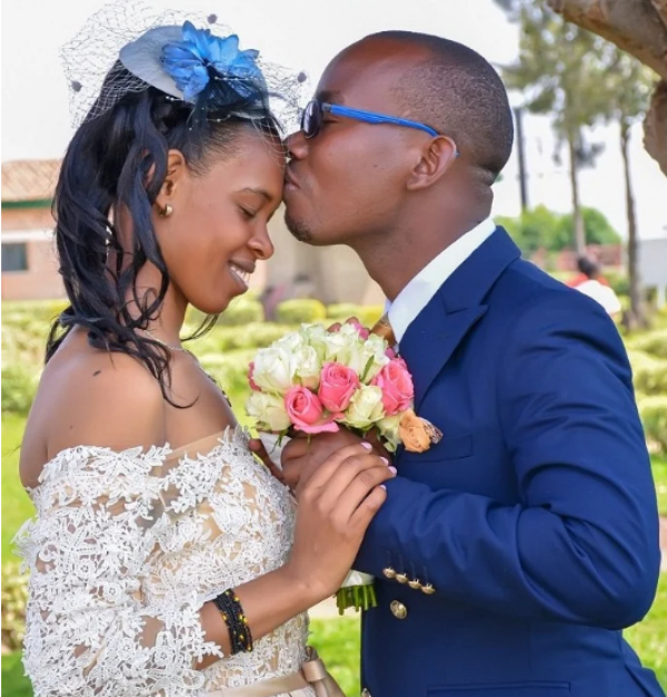 Padiri Sibomana Jerome yasezeranye n'umukunzi we - IRIBA NEWS