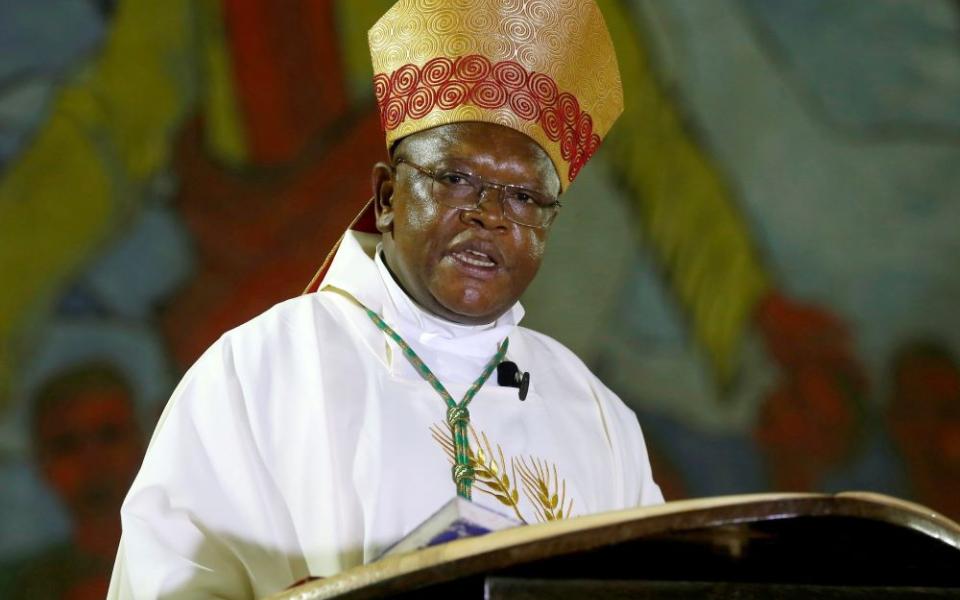 Cardinal Fridolin Ambongo Besungu wa Kinshasa ari mu mazi abira - IRIBA ...